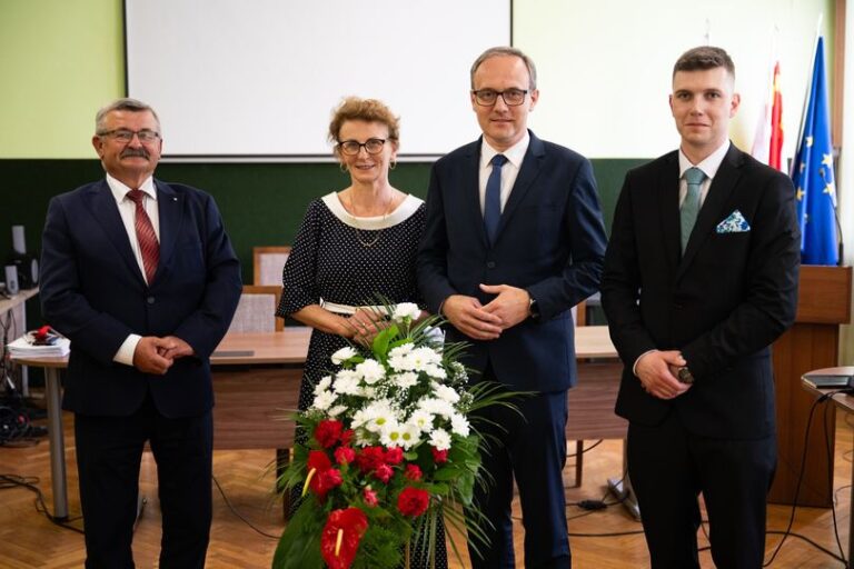 POWIAT PROSZOWICKI. Wojciech Rzadkowski nowym starostą powiatu ...